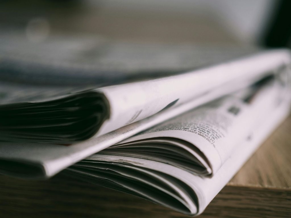 Press Release vs Media Advisory: Differences, Examples & Writing Tips